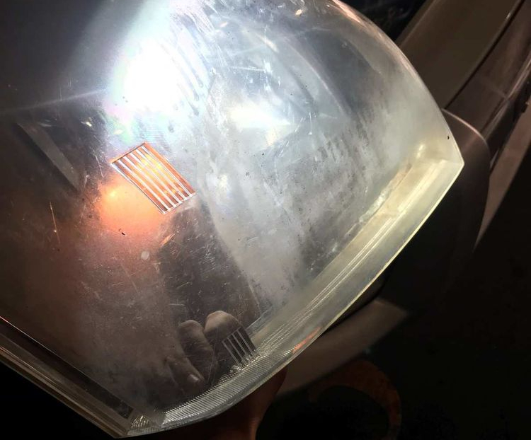 Reasons and Solutions for Foggy, Humid and Distressed Headlights ...
